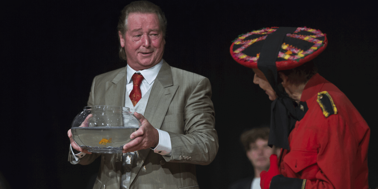 Actors and staff – Home